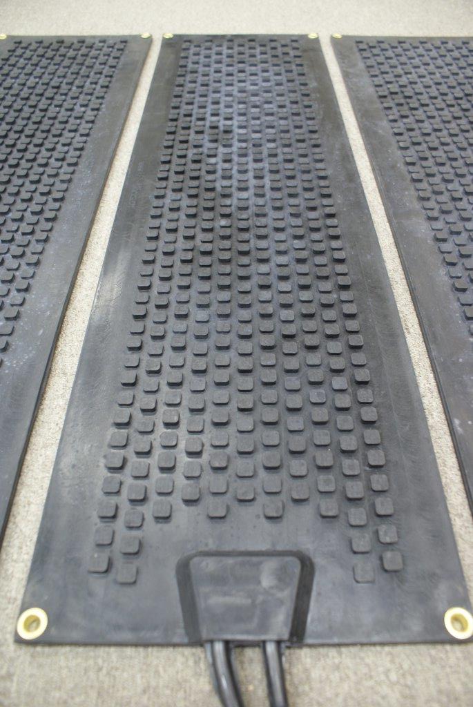 Heated Outdoor Stair Treads 11x38 – KEMF Inc.